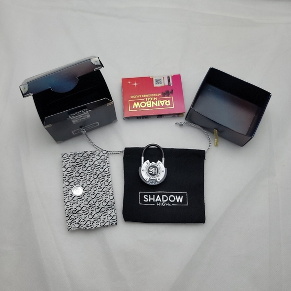 MGA Entertainment | Toys | Mga Shadow High Mini Accessories Studio ...